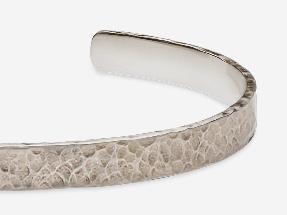 Armreif aus gehämmertem 925er Sterlingsilber - BALI BRACELETS